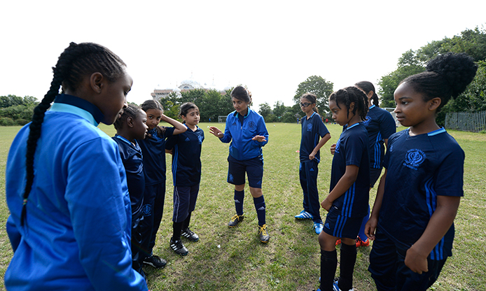 10 top tips for common coaching problems - Youth club football ...
