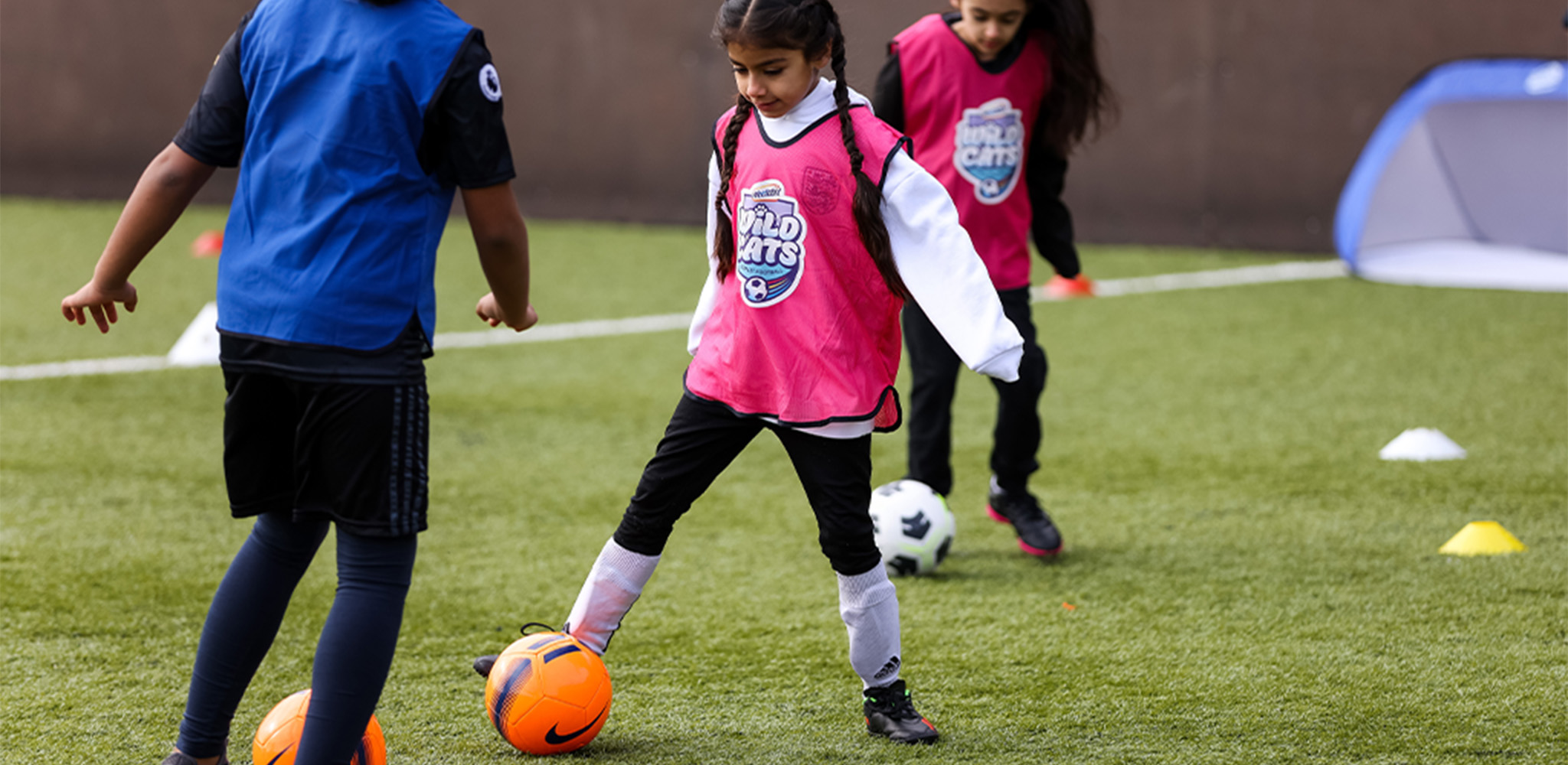 Tips for helping players with turning - Youth club football - England ...
