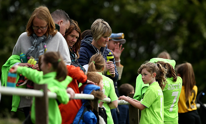 How to work with parents - Youth club football - England Football ...
