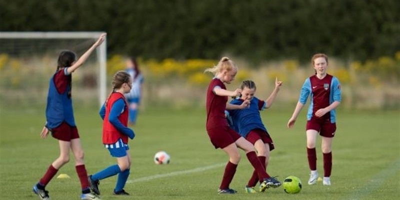 Benefits and adaptations of parallel games - Youth club football ...